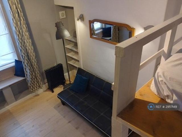 Studio to rent