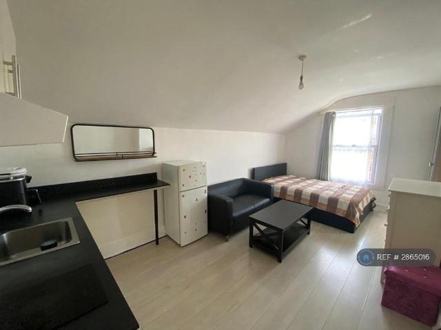 Studio to rent