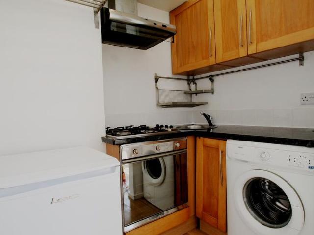 Studio to rent