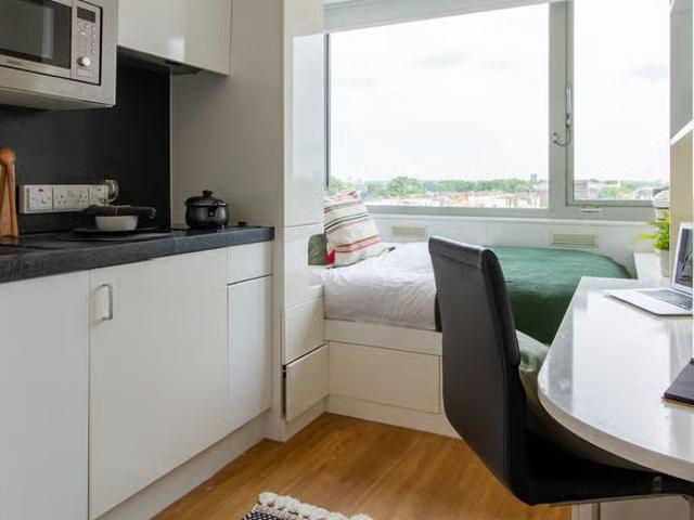 Studio to rent