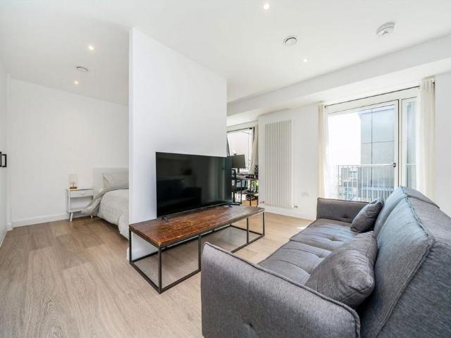 Studio to rent