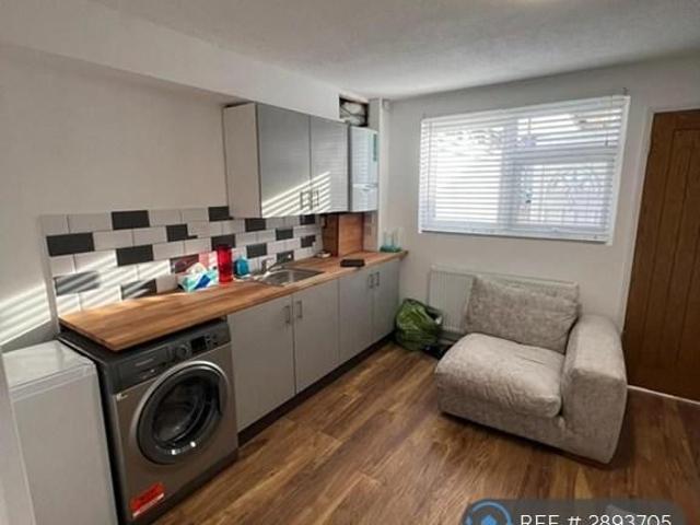 Studio to rent