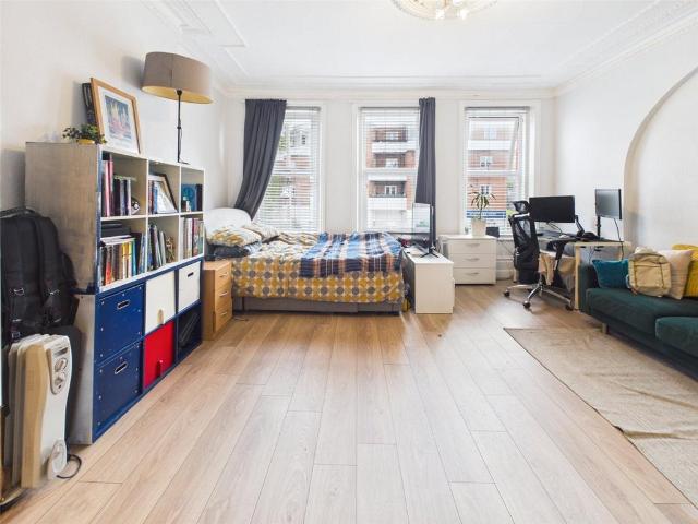 Studio to rent
