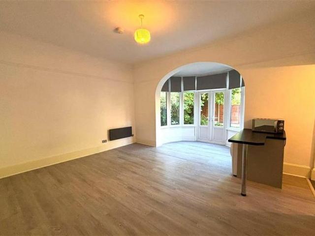 Studio to rent