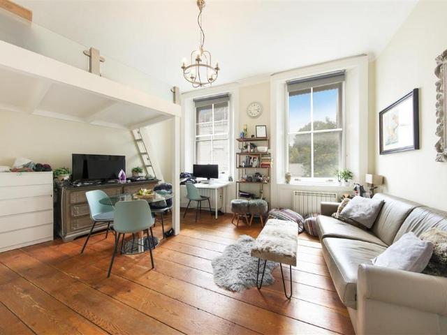 Studio to rent