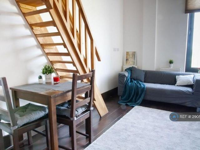 Studio to rent