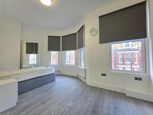 Studio to rent