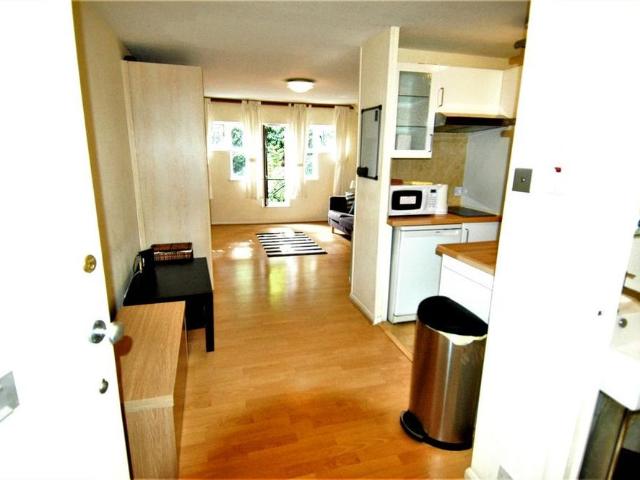 Studio to rent