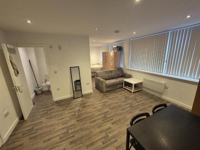 Studio to rent