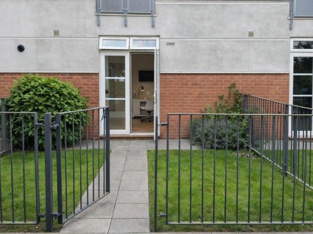 Studio to rent