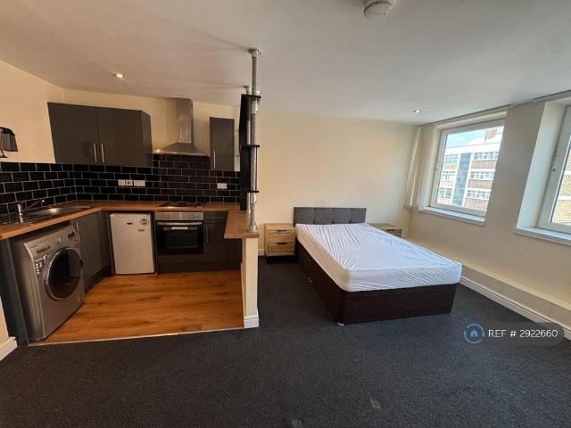Studio to rent