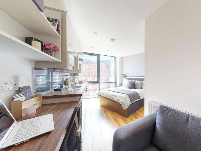 Studio to rent