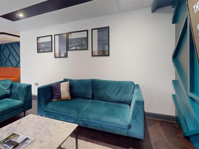 Studio to rent