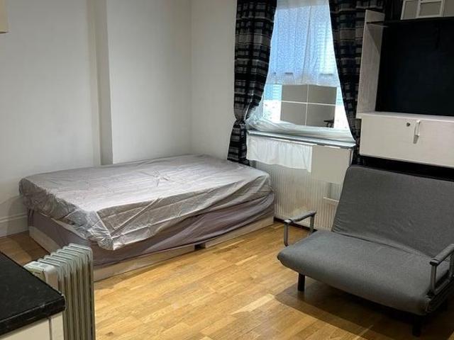 Studio to rent