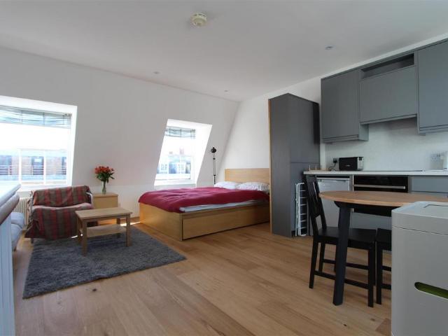 Studio to rent