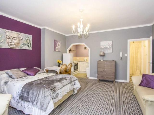 Studio to rent