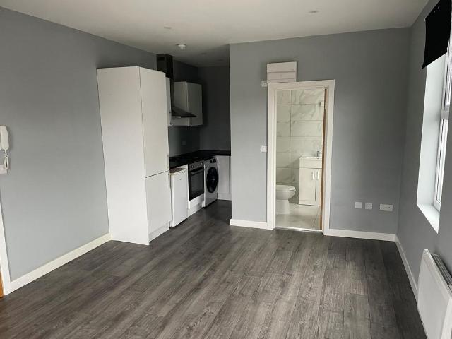 Studio to rent