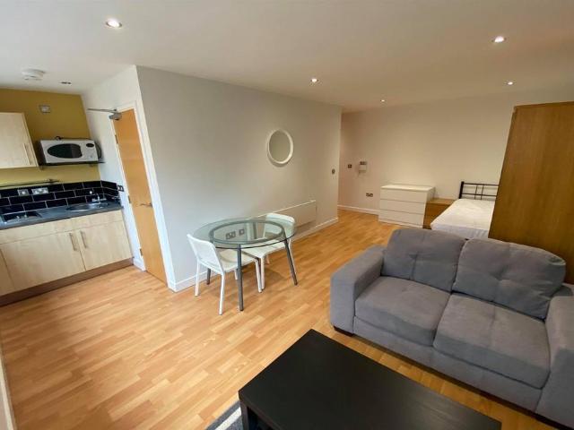 Studio to rent