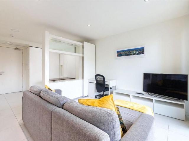 Studio to rent