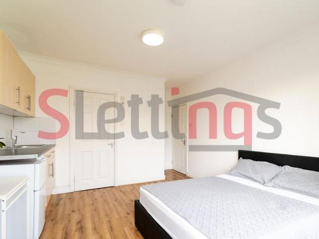 Studio to rent