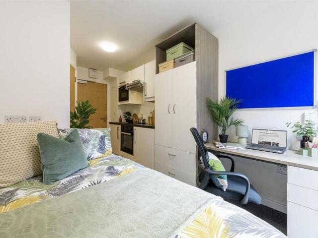 Studio to rent