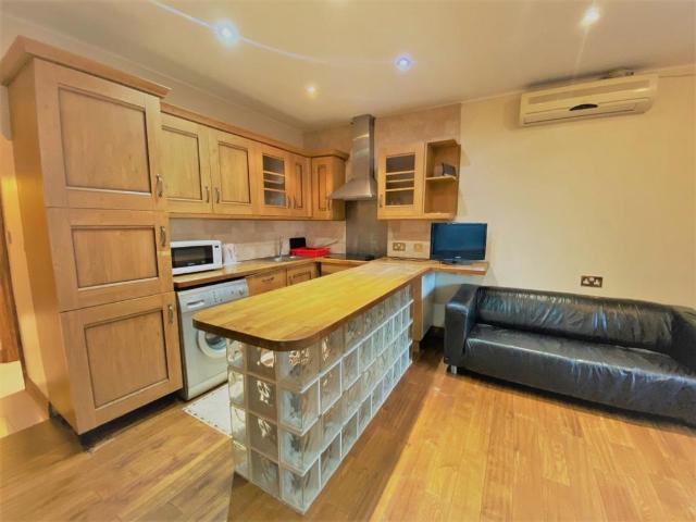 Studio to rent