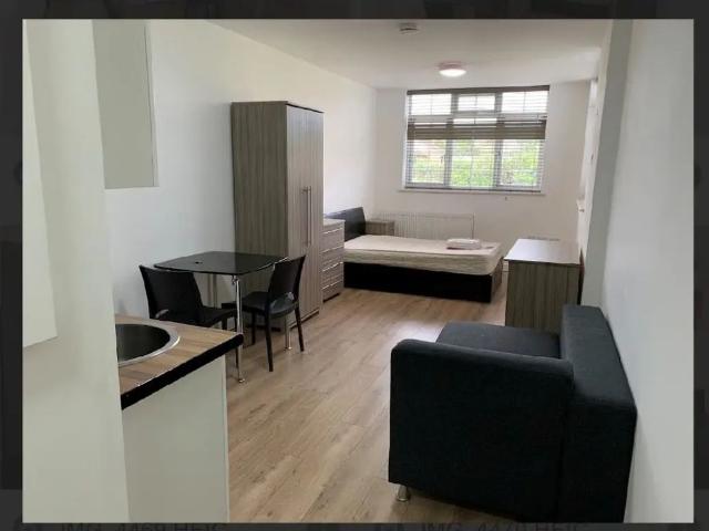 Studio to rent