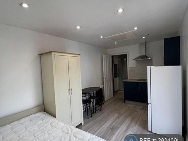 Studio to rent