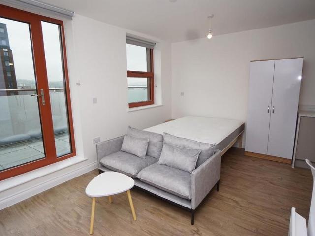 Studio to rent
