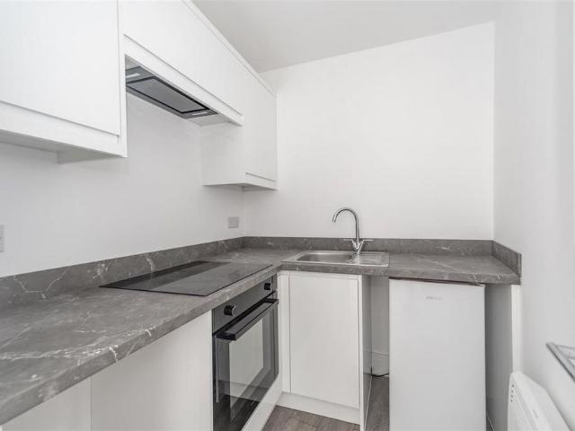 Studio to rent