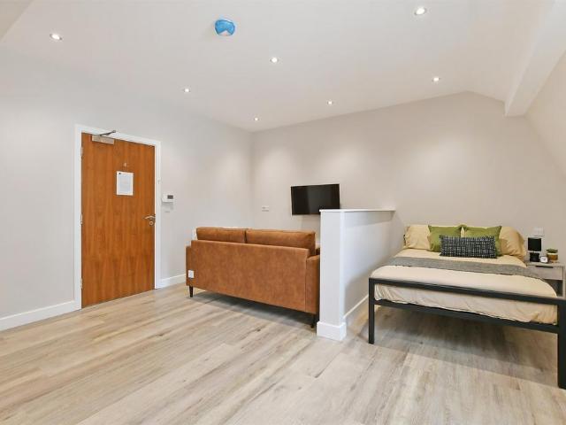 Studio to rent