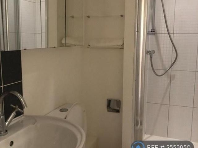 Studio to rent