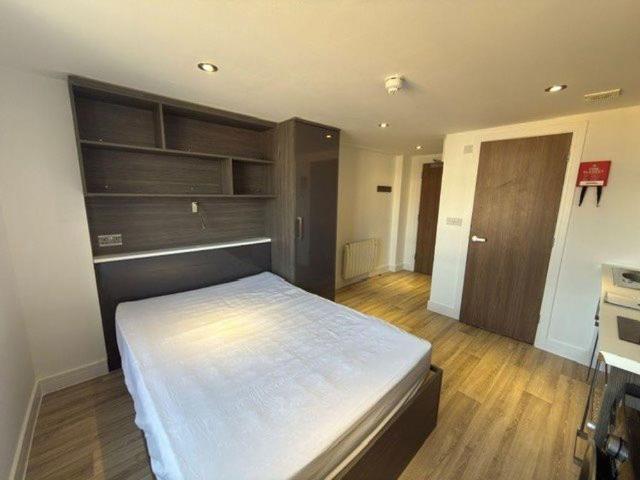 Studio to rent