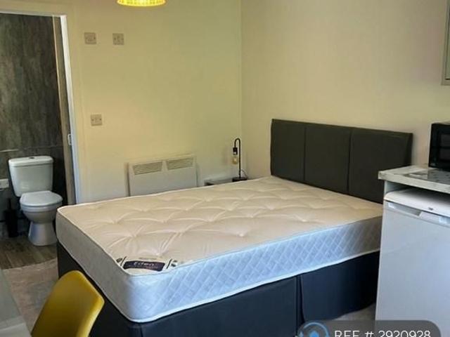Studio to rent