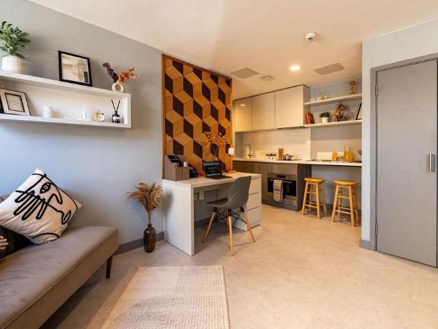 Studio to rent