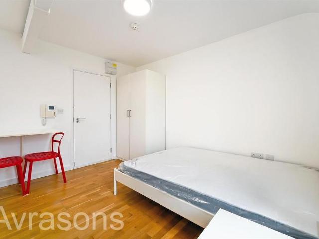 Studio to rent