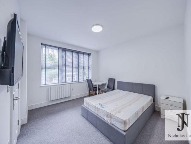 Studio to rent
