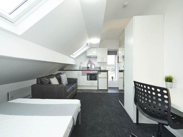Studio to rent