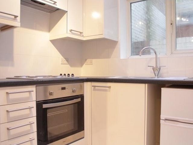 Studio To Rent