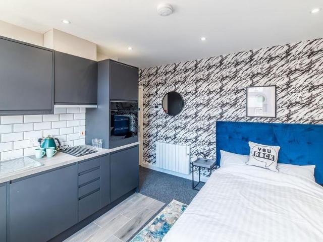 Studio to rent