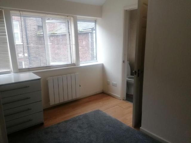 Studio to rent