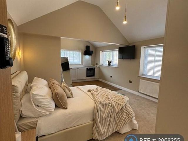 Studio to rent