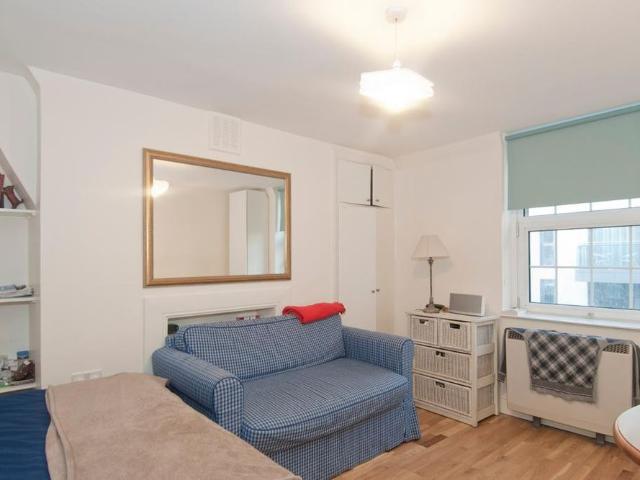 Studio to rent