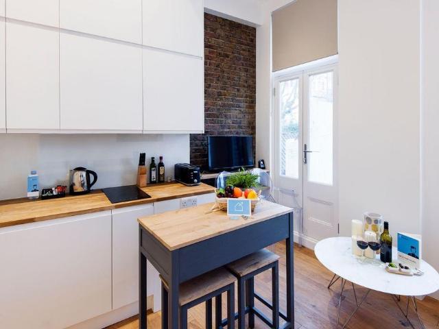 Studio to rent