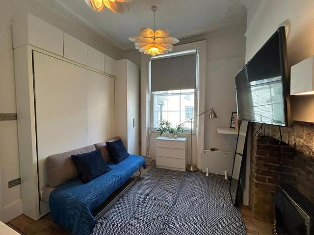 Studio to rent