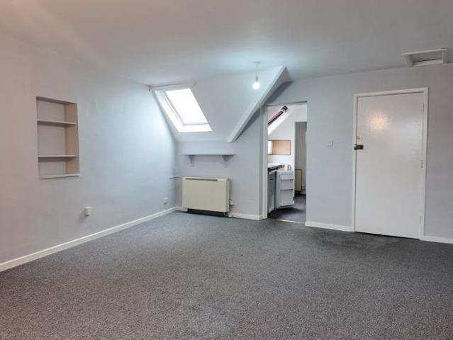 Studio to rent