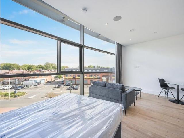 Studio to rent