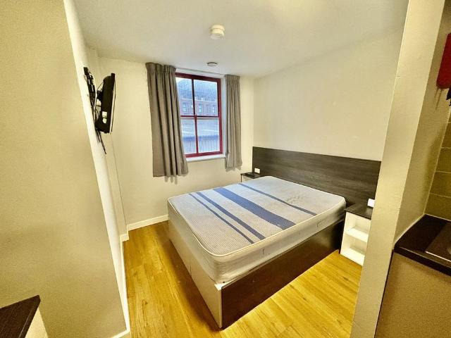 Studio to rent