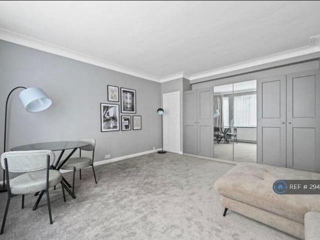 Studio to rent