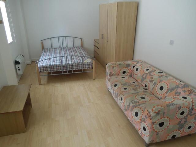 Studio to rent